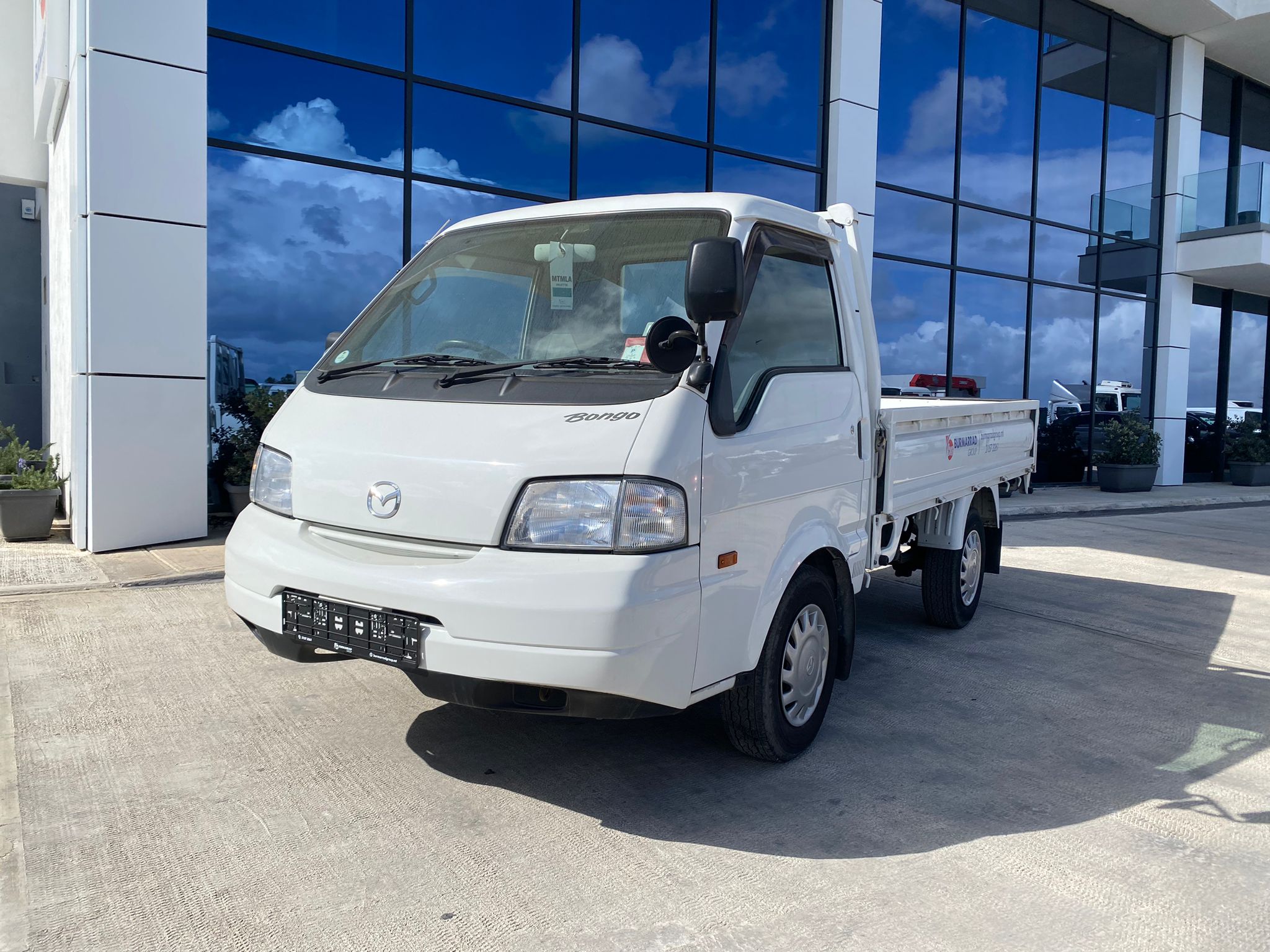 Used Mazda Bongo 8ft Drop Side Truck – 2017 Model for Sale - Burmarrad ...